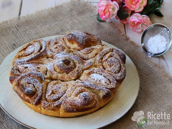 Torta delle rose, morbida e profumata | RicetteDalMondo